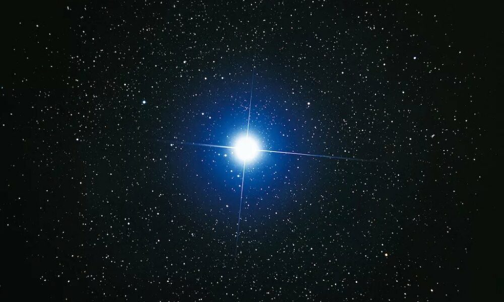 El editorial de Nora Anchart | La estrella azul - La Columna Vertebral